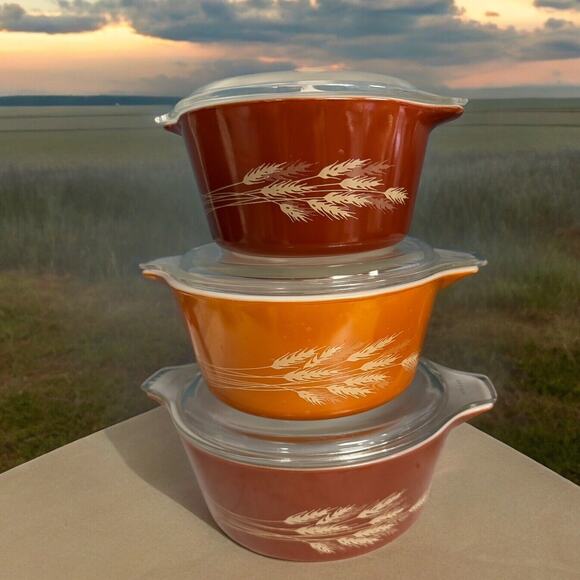 Pyrex | Dining | Vintage Set Of Autumn Harvest Wheat Pyrex Bowls W Lids ...